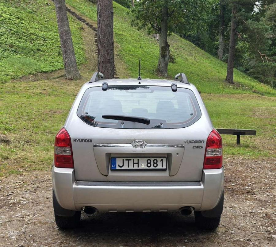 Pelēks Hyundai Tucson 2006 Viļņa, ar dzinēja tilpumu 1.97 L un nobraukumu 150 tūkst. km par 1450 €, foto 7 vietnē AUTOMOTO.COM.LV