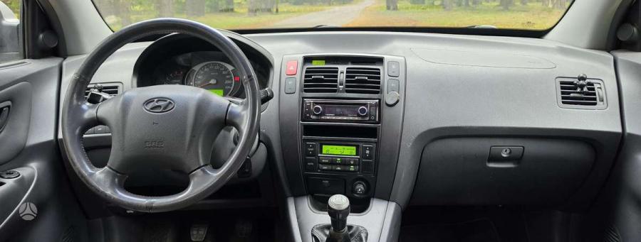 Pelēks Hyundai Tucson 2006 Viļņa, ar dzinēja tilpumu 1.97 L un nobraukumu 150 tūkst. km par 1450 €, foto 9 vietnē AUTOMOTO.COM.LV