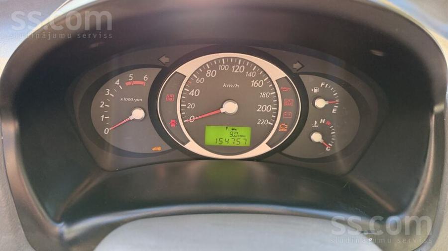 Grey Hyundai Tucson 2006 in Riga, with an engine capacity of 2.00 L and mileage of 155 thousand km for 3200 €, photo 9 on AUTOMOTO.COM.LV
