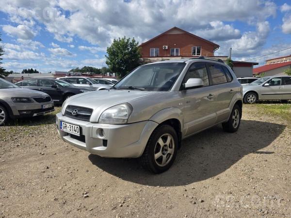 Pelēks Hyundai Tucson 2007 Rēzekne, ar dzinēja tilpumu 2.00 L un nobraukumu 0 tūkst. km par 2590 €, foto 3 vietnē AUTOMOTO.COM.LV