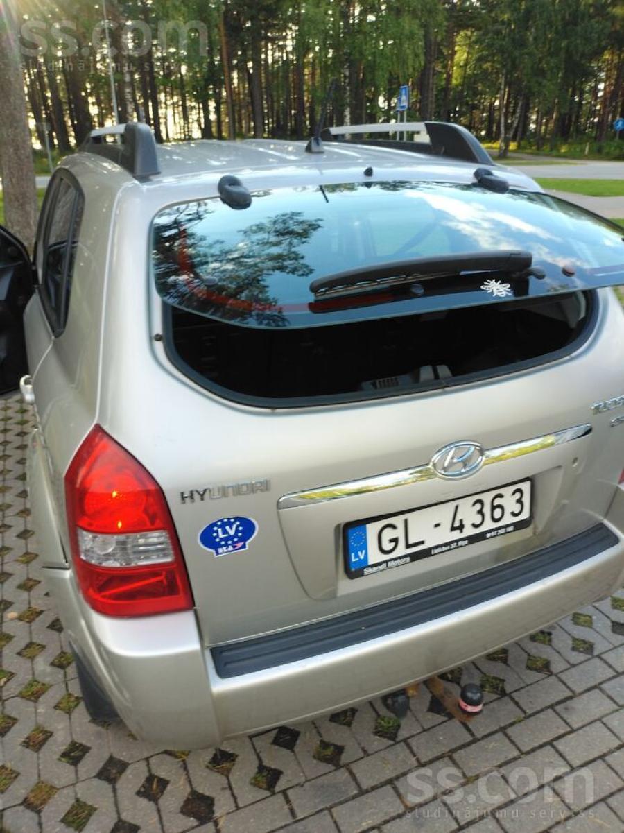 Pelēks Hyundai Tucson 2007 Rīga, ar dzinēja tilpumu 2.00 L un nobraukumu 263 tūkst. km par 2650 €, foto 19 vietnē AUTOMOTO.COM.LV