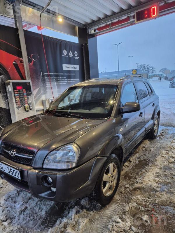 Pelēks Hyundai Tucson 2007 Tukums, ar dzinēja tilpumu 2.00 L un nobraukumu 131 tūkst. km par 3200 €, foto 6 vietnē AUTOMOTO.COM.LV