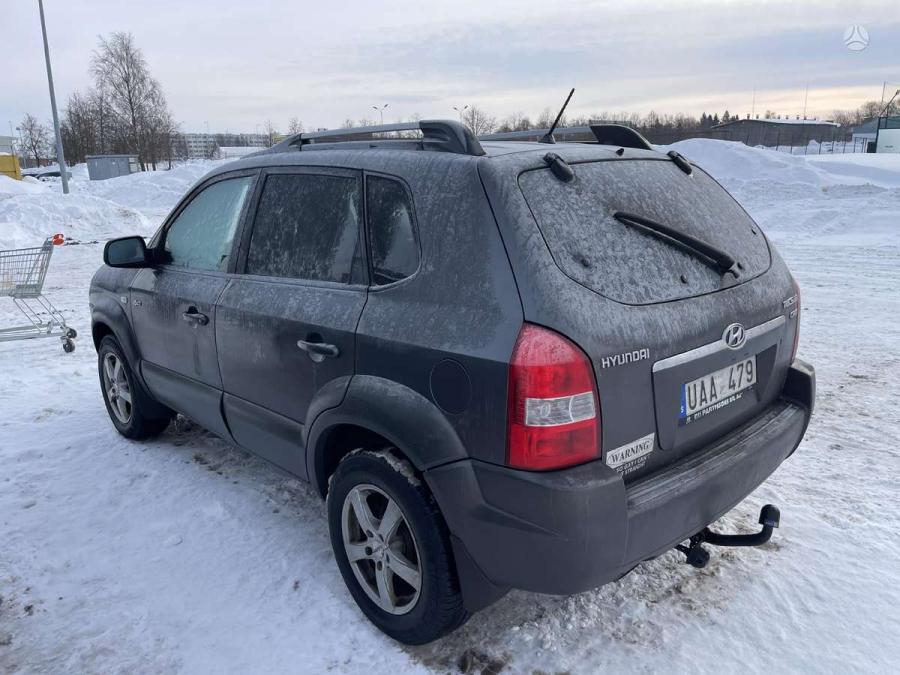 Pelēks Hyundai Tucson 2007 Šauļi, ar dzinēja tilpumu 1.99 L un nobraukumu 264 tūkst. km par 1499 €, foto 2 vietnē AUTOMOTO.COM.LV