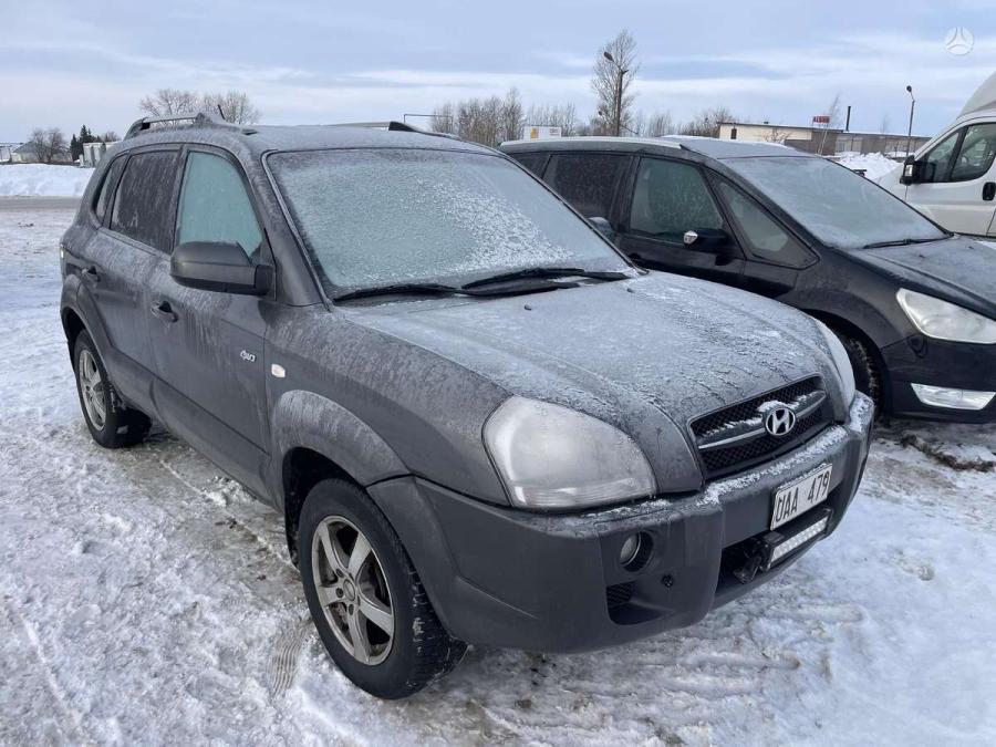 Pelēks Hyundai Tucson 2007 Šauļi, ar dzinēja tilpumu 1.99 L un nobraukumu 264 tūkst. km par 1499 €, foto 6 vietnē AUTOMOTO.COM.LV