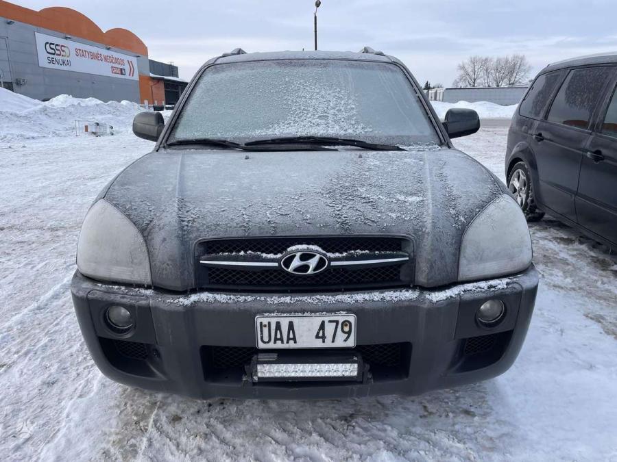 Pelēks Hyundai Tucson 2007 Šauļi, ar dzinēja tilpumu 1.99 L un nobraukumu 264 tūkst. km par 1499 €, foto 7 vietnē AUTOMOTO.COM.LV