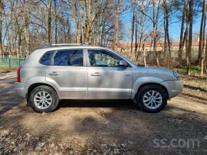 Grey Hyundai Tucson 2007 in Riga, with an engine capacity of 2.00 L and mileage of 133 thousand km for 3200 €, photo 5 on AUTOMOTO.COM.LV
