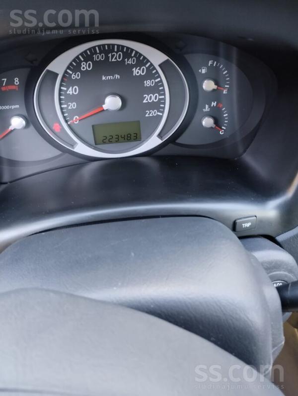 Pelēks Hyundai Tucson 2007 Balvi, ar dzinēja tilpumu 2.00 L un nobraukumu 223 tūkst. km par 4850 €, foto 8 vietnē AUTOMOTO.COM.LV
