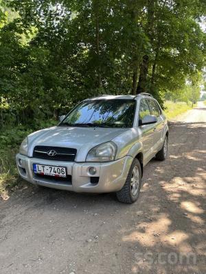 Grey Hyundai Tucson 2007 in Gulbene, with an engine capacity of 2.00 L and mileage of 288 thousand km for 2700 €, photo  on AUTOMOTO.COM.LV
