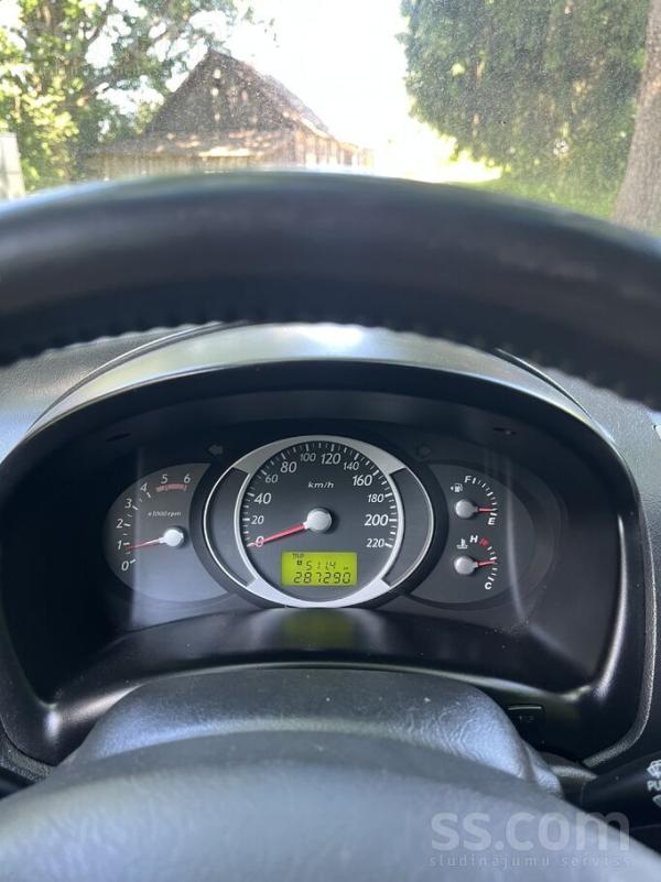 Grey Hyundai Tucson 2007 in Gulbene, with an engine capacity of 2.00 L and mileage of 288 thousand km for 2700 €, photo 9 on AUTOMOTO.COM.LV