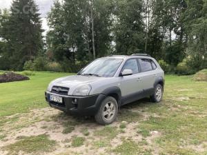 Pelēks Hyundai Tucson 2007 Madona, ar dzinēja tilpumu 2.00 L un nobraukumu 379 tūkst. km par 1050 €, foto 5 vietnē AUTOMOTO.COM.LV