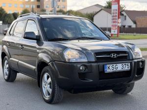 Grey Hyundai Tucson 2007 in Siauliai, with an engine capacity of 1.99 L and mileage of 170 thousand km for 2750 €, photo 9 on AUTOMOTO.COM.LV
