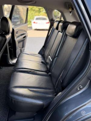 Grey Hyundai Tucson 2007 in Siauliai, with an engine capacity of 1.99 L and mileage of 170 thousand km for 2750 €, photo 57 on AUTOMOTO.COM.LV