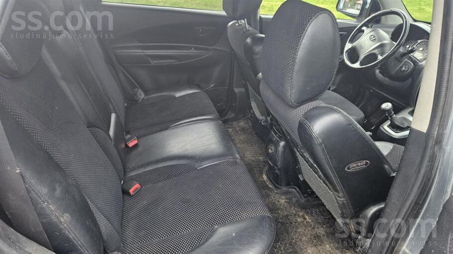 Pelēks Hyundai Tucson 2007 Daugavpils, ar dzinēja tilpumu 2.00 L un nobraukumu 336 tūkst. km par 1600 €, foto 15 vietnē AUTOMOTO.COM.LV