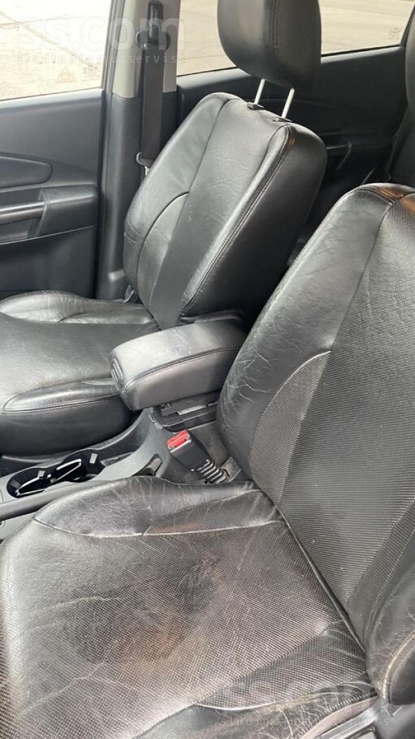 Pelēks Hyundai Tucson 2007 Jēkabpils, ar dzinēja tilpumu 2.00 L un nobraukumu 204 tūkst. km par 3900 €, foto 5 vietnē AUTOMOTO.COM.LV