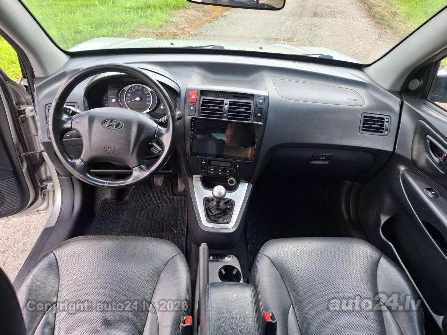 Pelēks Hyundai Tucson 2008 Paide, ar dzinēja tilpumu 2.00 L un nobraukumu 302 tūkst. km par 4499 €, foto 18 vietnē AUTOMOTO.COM.LV