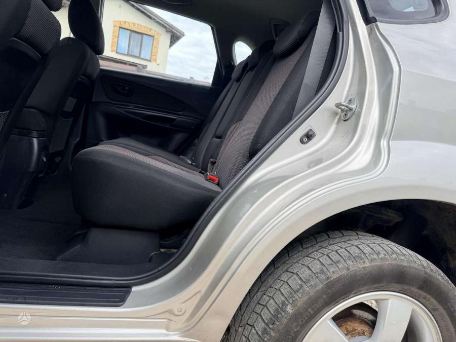 Pelēks Hyundai Tucson 2008 Viļņa, ar dzinēja tilpumu 1.99 L un nobraukumu 289 tūkst. km par 2150 €, foto 9 vietnē AUTOMOTO.COM.LV