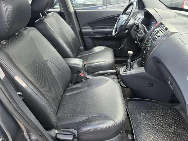 Pelēks Hyundai Tucson 2009 Marijampole, ar dzinēja tilpumu 1.98 L un nobraukumu 160 tūkst. km par 3200 €, foto 8 vietnē AUTOMOTO.COM.LV