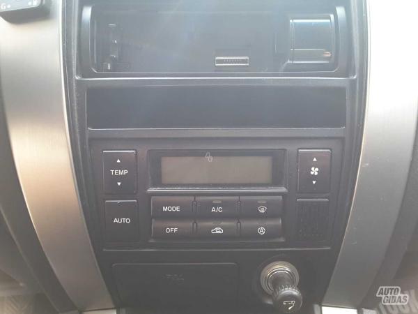 Pelēks Hyundai Tucson 2010 Kretinga, ar dzinēja tilpumu 2.00 L un nobraukumu 200 tūkst. km par 3750 €, foto 9 vietnē AUTOMOTO.COM.LV