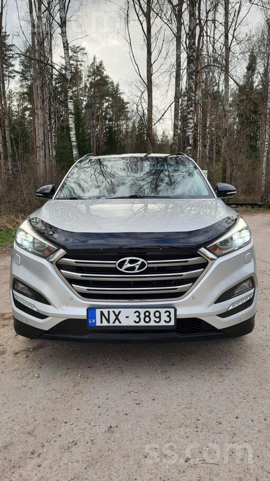 Grey Hyundai Tucson 2015 in Jelgava, with an engine capacity of 2.00 L and mileage of 173 thousand km for 12500 €, photo 2 on AUTOMOTO.COM.LV