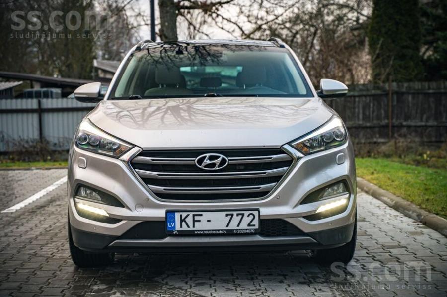 Pelēks Hyundai Tucson 2015 Rīga, ar dzinēja tilpumu 2.00 L un nobraukumu 0 tūkst. km par 11590 €, foto 2 vietnē AUTOMOTO.COM.LV