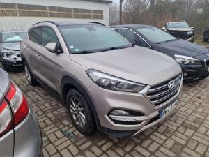 Pelēks Hyundai Tucson 2015 Kauņa, ar dzinēja tilpumu 2.00 L un nobraukumu 199 tūkst. km par 8300 €, foto  vietnē AUTOMOTO.COM.LV