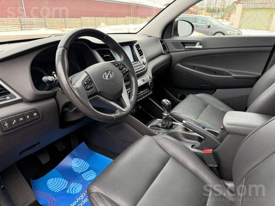 Pelēks Hyundai Tucson 2015 Talsi, ar dzinēja tilpumu 2.00 L un nobraukumu 225 tūkst. km par 12970 €, foto 11 vietnē AUTOMOTO.COM.LV