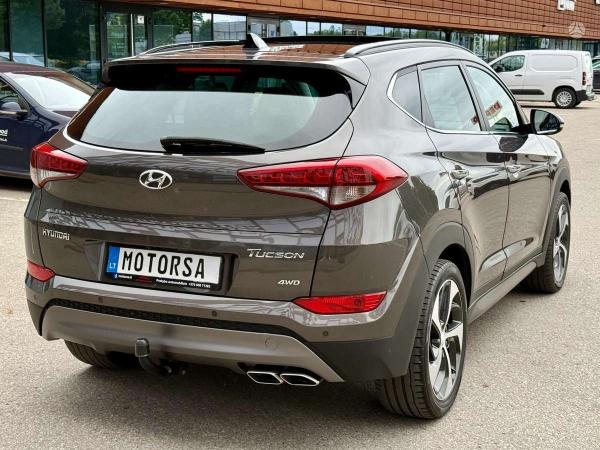 Pelēks Hyundai Tucson 2015 Kauņa, ar dzinēja tilpumu 2.00 L un nobraukumu 180 tūkst. km par 12290 €, foto 5 vietnē AUTOMOTO.COM.LV