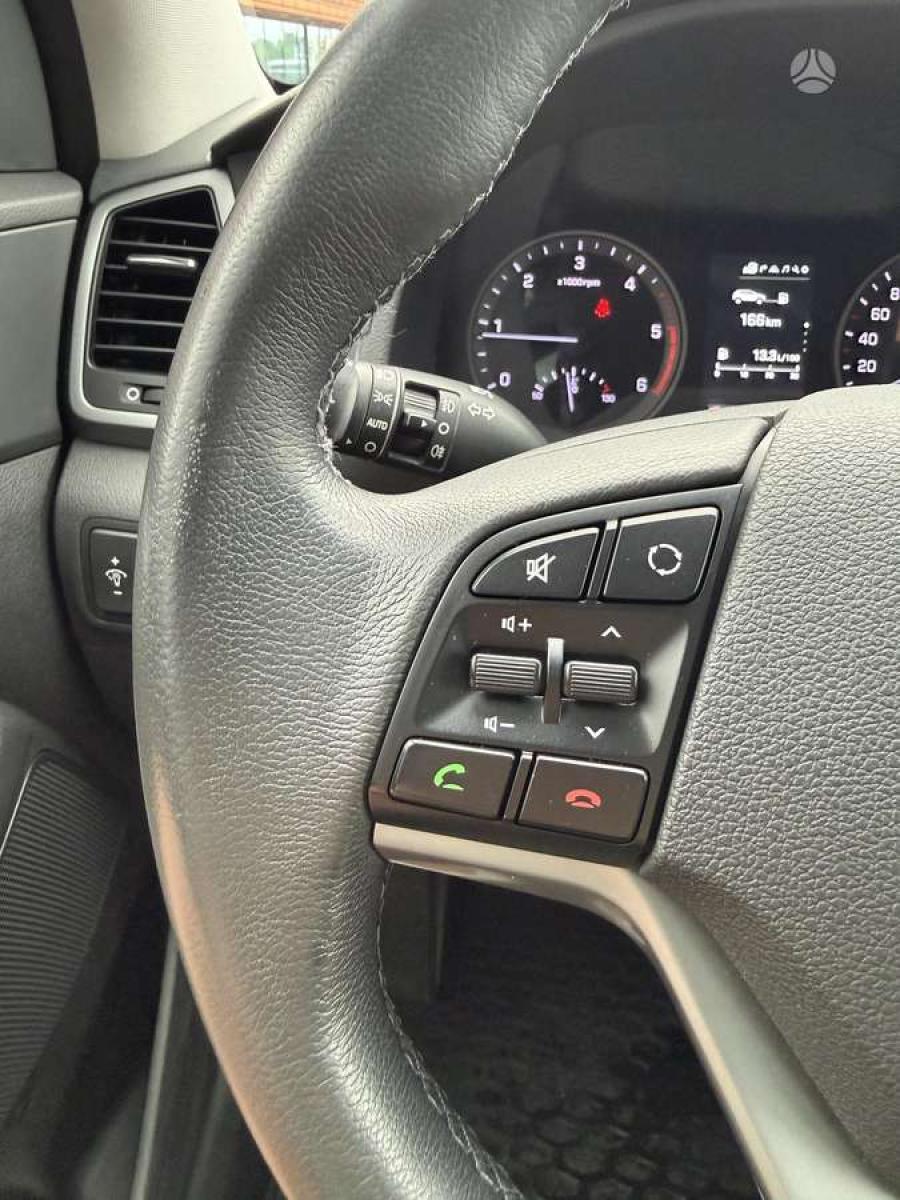 Pelēks Hyundai Tucson 2015 Kauņa, ar dzinēja tilpumu 2.00 L un nobraukumu 180 tūkst. km par 12290 €, foto 13 vietnē AUTOMOTO.COM.LV