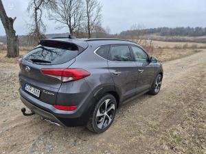 Pelēks Hyundai Tucson 2015 Viļņa, ar dzinēja tilpumu 2.00 L un nobraukumu 160 tūkst. km par 11900 €, foto 4 vietnē AUTOMOTO.COM.LV