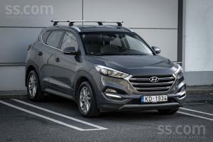 Grey Hyundai Tucson 2015 in Riga, with an engine capacity of 2.00 L and mileage of 259 thousand km for 9990 €, photo 4 on AUTOMOTO.COM.LV