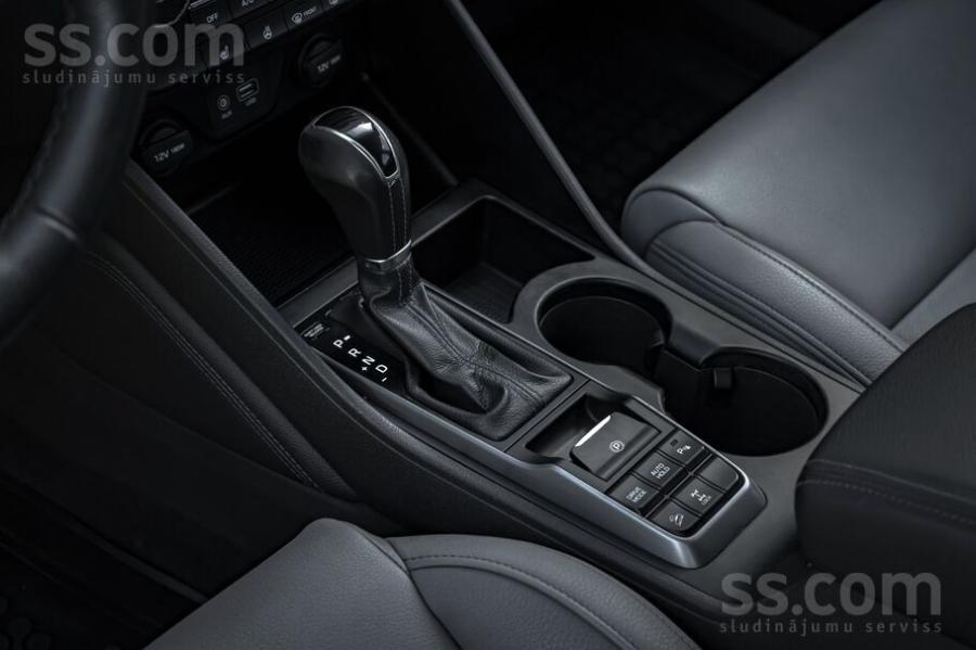 Grey Hyundai Tucson 2015 in Riga, with an engine capacity of 2.00 L and mileage of 259 thousand km for 9990 €, photo 23 on AUTOMOTO.COM.LV