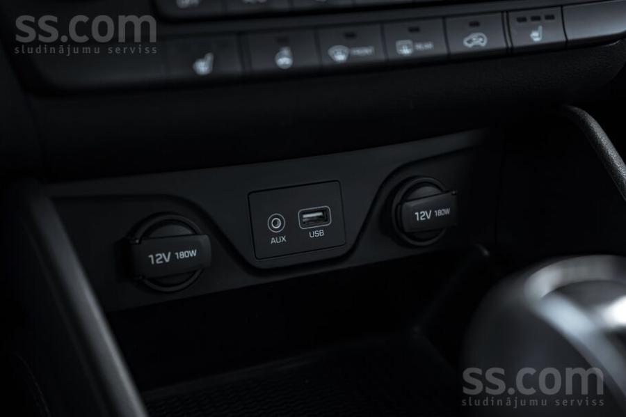 Grey Hyundai Tucson 2015 in Riga, with an engine capacity of 2.00 L and mileage of 259 thousand km for 9990 €, photo 25 on AUTOMOTO.COM.LV