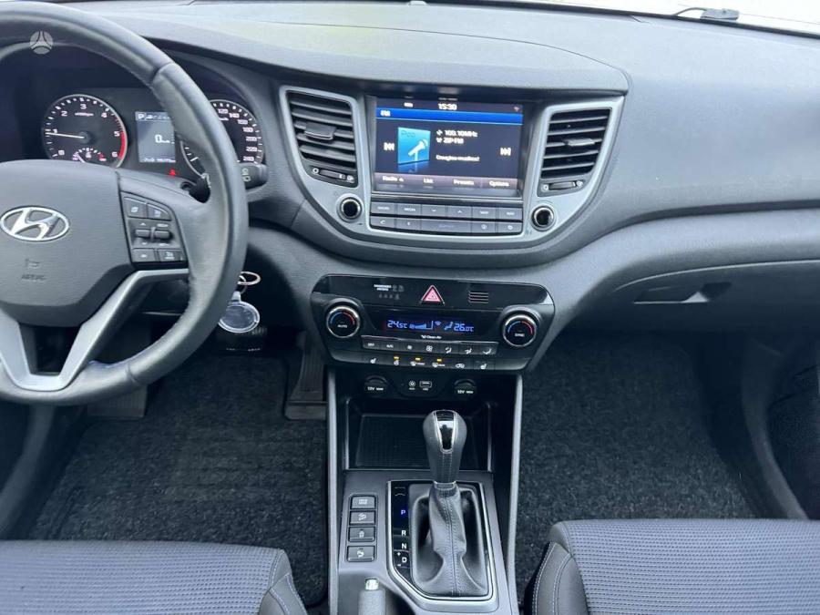 Grey Hyundai Tucson 2016 in Vilnius, with an engine capacity of 1.69 L and mileage of 187 thousand km for 11900 €, photo 17 on AUTOMOTO.COM.LV