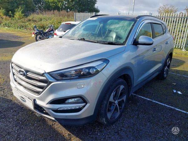 Grey Hyundai Tucson 2016 in Siauliai, with an engine capacity of 2.00 L and mileage of 129 thousand km for 5506 €, photo 2 on AUTOMOTO.COM.LV