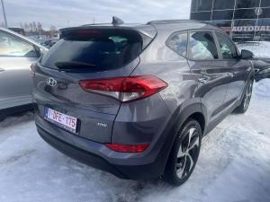 Grey Hyundai Tucson 2016 in Taurage, with an engine capacity of 1.69 L and mileage of 17 thousand km for 11900 €, photo 4 on AUTOMOTO.COM.LV