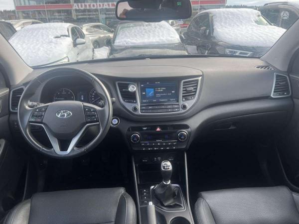Pelēks Hyundai Tucson 2016 Tauragė, ar dzinēja tilpumu 1.69 L un nobraukumu 17 tūkst. km par 11900 €, foto 6 vietnē AUTOMOTO.COM.LV