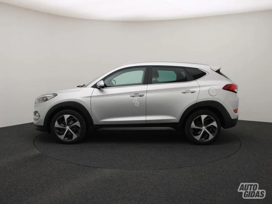 Pelēks Hyundai Tucson 2016 Viļņa, ar dzinēja tilpumu 1.70 L un nobraukumu 130 tūkst. km par 13899 €, foto 6 vietnē AUTOMOTO.COM.LV