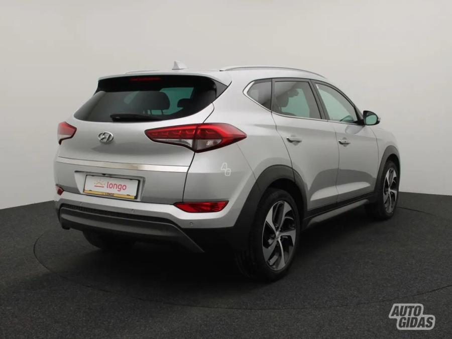 Pelēks Hyundai Tucson 2016 Viļņa, ar dzinēja tilpumu 1.70 L un nobraukumu 130 tūkst. km par 13899 €, foto 8 vietnē AUTOMOTO.COM.LV