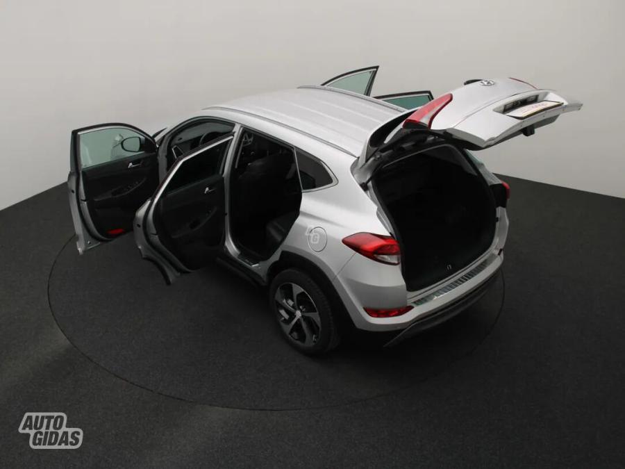 Pelēks Hyundai Tucson 2016 Viļņa, ar dzinēja tilpumu 1.70 L un nobraukumu 130 tūkst. km par 13899 €, foto 13 vietnē AUTOMOTO.COM.LV