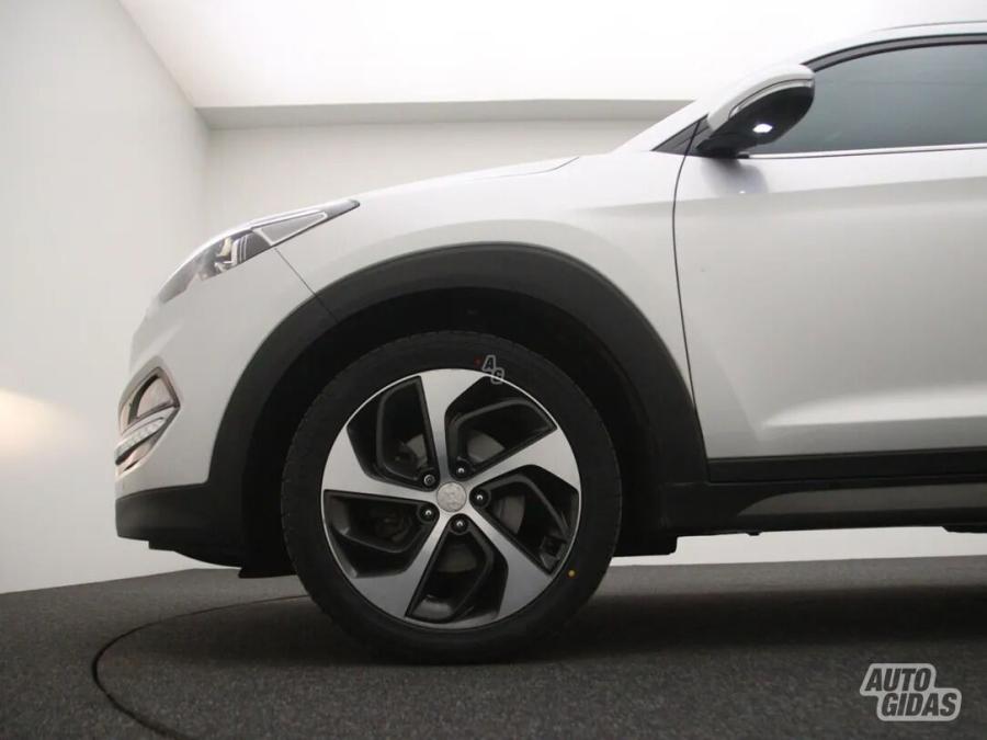 Pelēks Hyundai Tucson 2016 Viļņa, ar dzinēja tilpumu 1.70 L un nobraukumu 130 tūkst. km par 13899 €, foto 28 vietnē AUTOMOTO.COM.LV