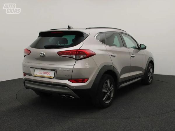 Pelēks Hyundai Tucson 2016 Viļņa, ar dzinēja tilpumu 2.00 L un nobraukumu 128 tūkst. km par 16999 €, foto 8 vietnē AUTOMOTO.COM.LV