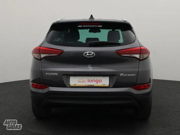 Pelēks Hyundai Tucson 2016 Viļņa, ar dzinēja tilpumu 1.70 L un nobraukumu 133 tūkst. km par 12999 €, foto 5 vietnē AUTOMOTO.COM.LV