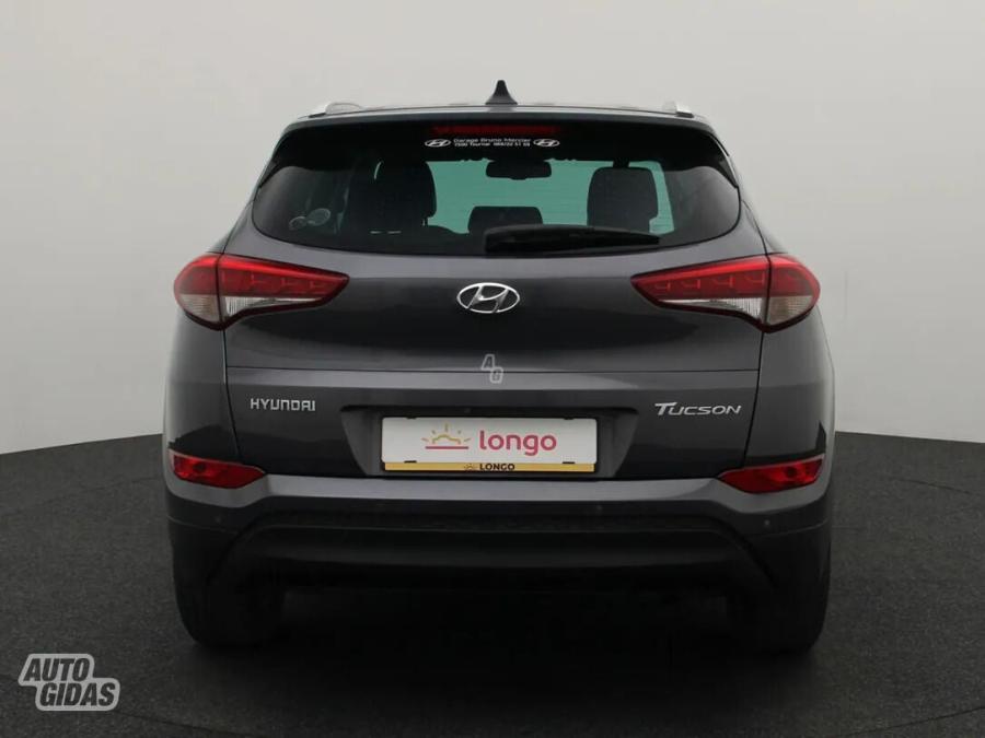 Pelēks Hyundai Tucson 2016 Viļņa, ar dzinēja tilpumu 1.70 L un nobraukumu 133 tūkst. km par 12999 €, foto 6 vietnē AUTOMOTO.COM.LV