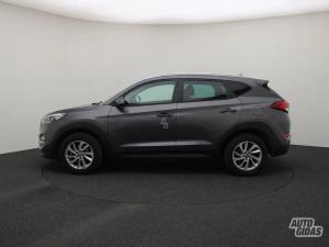 Pelēks Hyundai Tucson 2016 Viļņa, ar dzinēja tilpumu 1.70 L un nobraukumu 133 tūkst. km par 12999 €, foto 7 vietnē AUTOMOTO.COM.LV