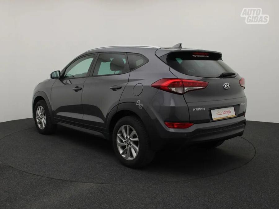 Pelēks Hyundai Tucson 2016 Viļņa, ar dzinēja tilpumu 1.70 L un nobraukumu 133 tūkst. km par 12999 €, foto 8 vietnē AUTOMOTO.COM.LV