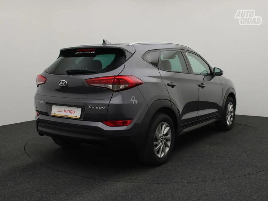 Pelēks Hyundai Tucson 2016 Viļņa, ar dzinēja tilpumu 1.70 L un nobraukumu 133 tūkst. km par 12999 €, foto 9 vietnē AUTOMOTO.COM.LV