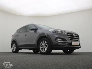 Pelēks Hyundai Tucson 2016 Viļņa, ar dzinēja tilpumu 1.70 L un nobraukumu 133 tūkst. km par 12999 €, foto 12 vietnē AUTOMOTO.COM.LV