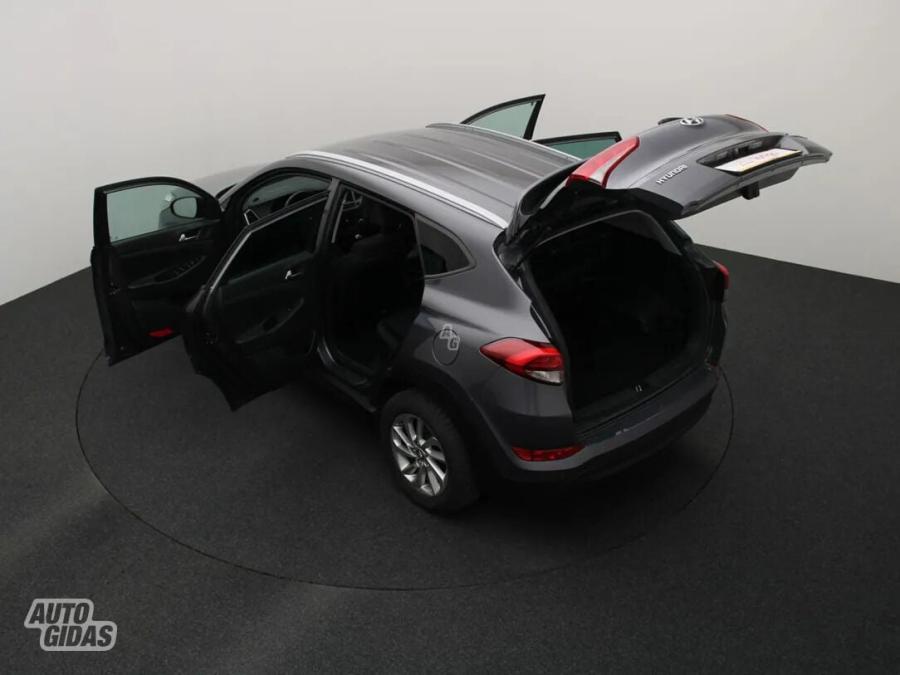 Pelēks Hyundai Tucson 2016 Viļņa, ar dzinēja tilpumu 1.70 L un nobraukumu 133 tūkst. km par 12999 €, foto 14 vietnē AUTOMOTO.COM.LV