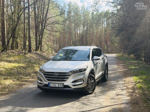 Pelēks Hyundai Tucson 2016 Viļņa, ar dzinēja tilpumu 1.60 L un nobraukumu 168 tūkst. km par 11499 €, foto 1 vietnē AUTOMOTO.COM.LV