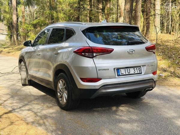 Pelēks Hyundai Tucson 2016 Viļņa, ar dzinēja tilpumu 1.60 L un nobraukumu 168 tūkst. km par 11499 €, foto 4 vietnē AUTOMOTO.COM.LV